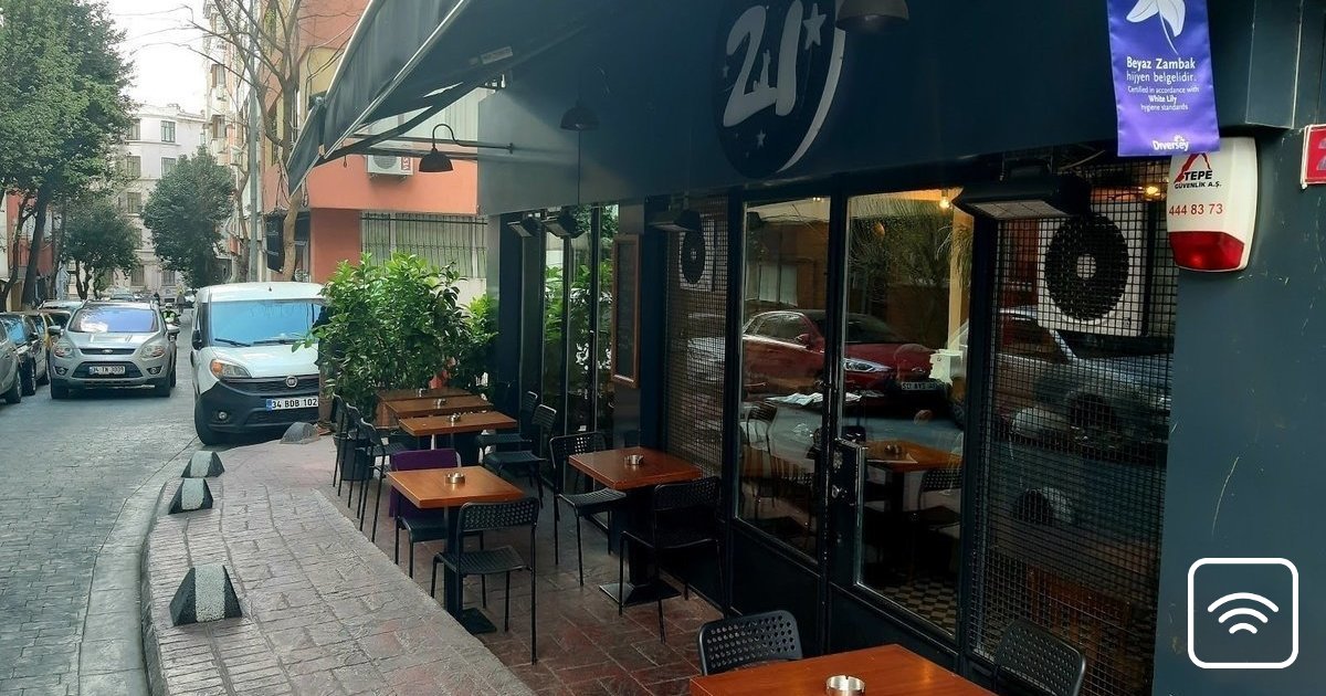 Cafe 21: A Work-Friendly Place in Istanbul