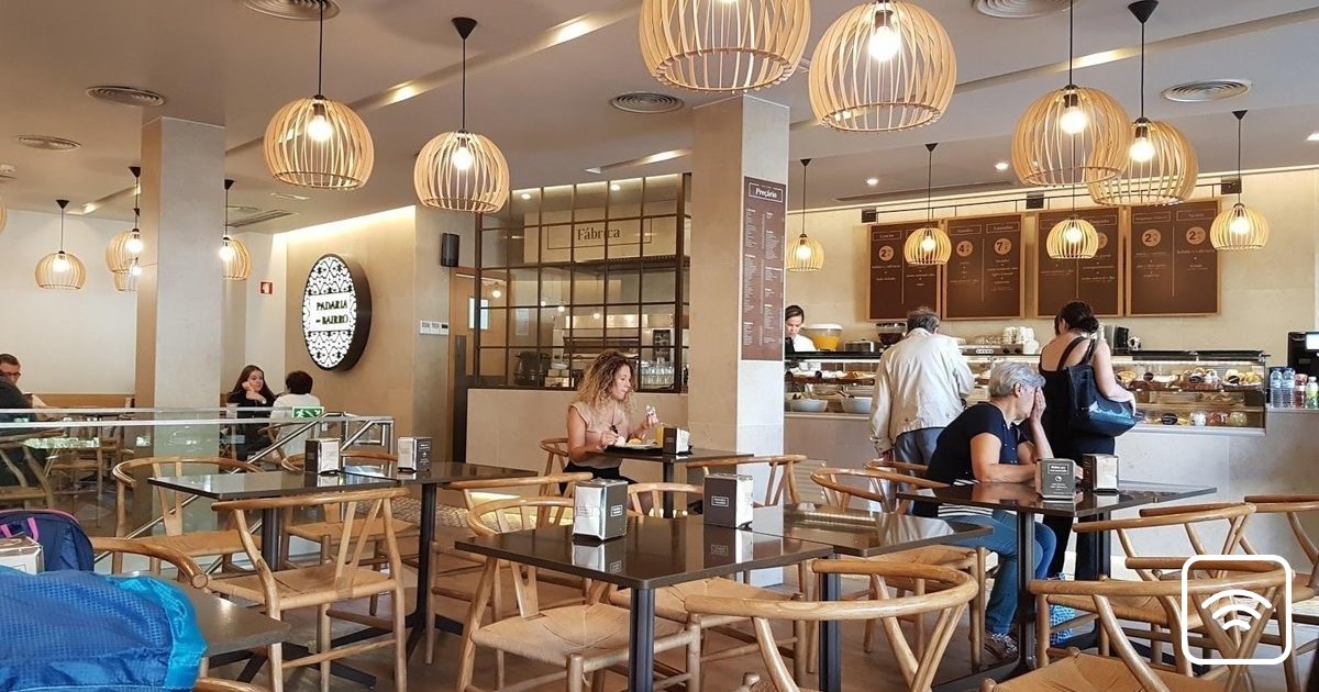 Padaria do Bairro: A Work-Friendly Place in Lisbon