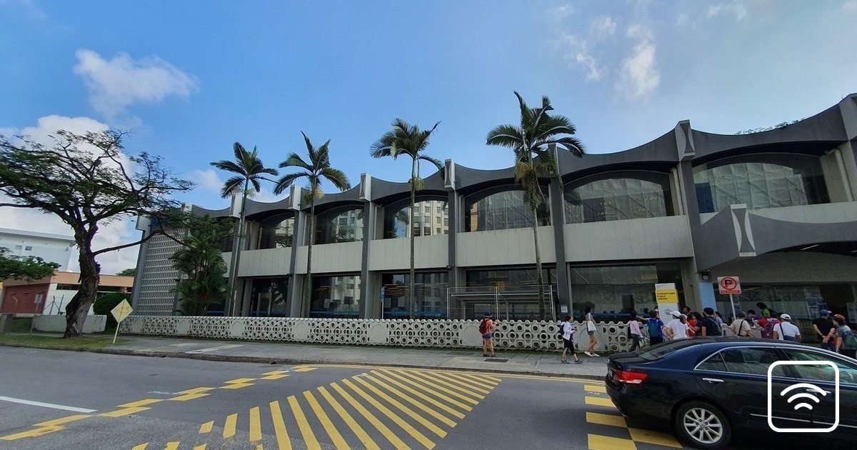 Queenstown Public Library: A Work-Friendly Place in Singapore
