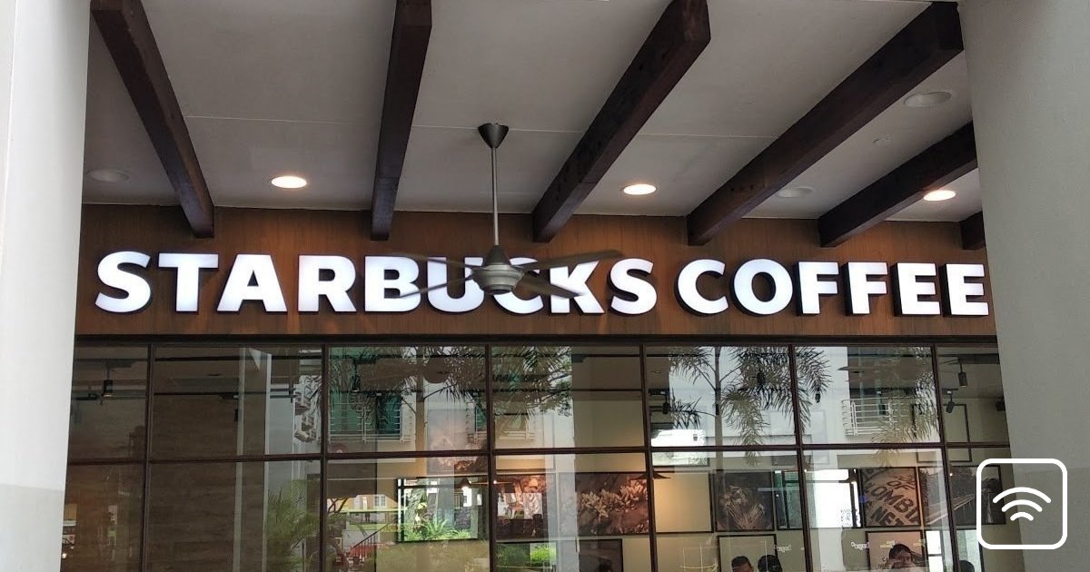 Starbucks @ Bugis Junction: A Work-Friendly Place in Singapore